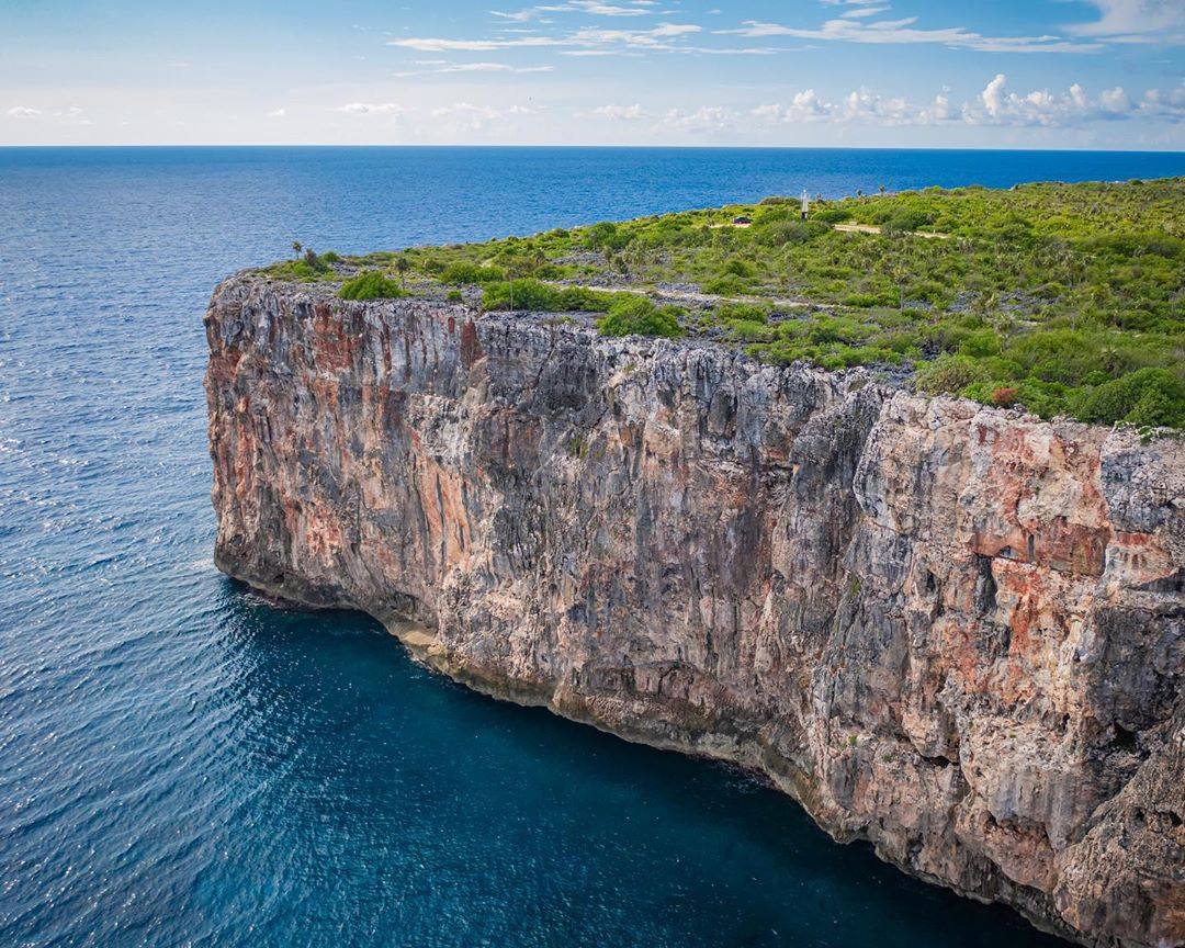 Islands of Cayman Islands – Opulent Routes